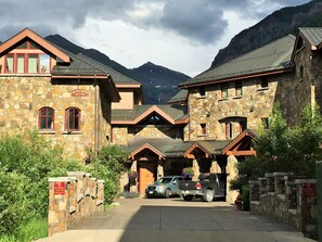 Rivercrown 2: Luxury Townhome With The Best Views In Telluride (4 Br ...