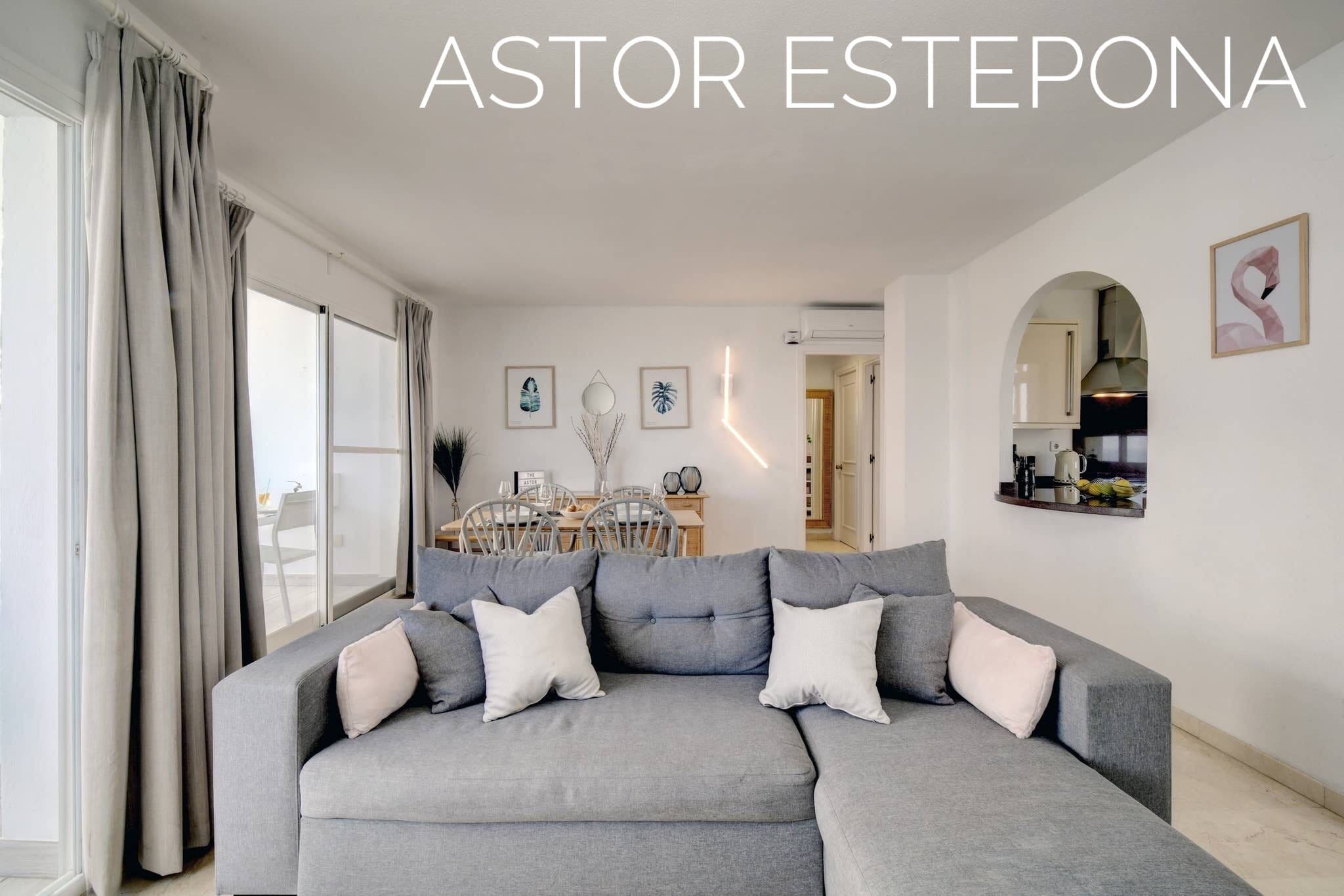 Astor Estepona: Lux 2bd Primera Línea De Marina, Piscina, Wi-fi, Vistas Al Mar, Aparcamiento Privado - Estepona