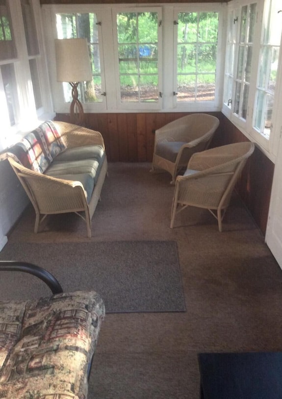The Pines Hideaway Cabin By Tippy Dam - Michigan