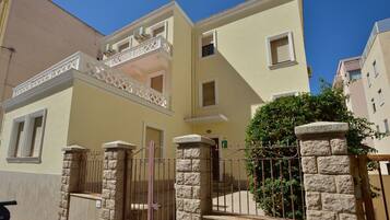 Entrada do alojamento