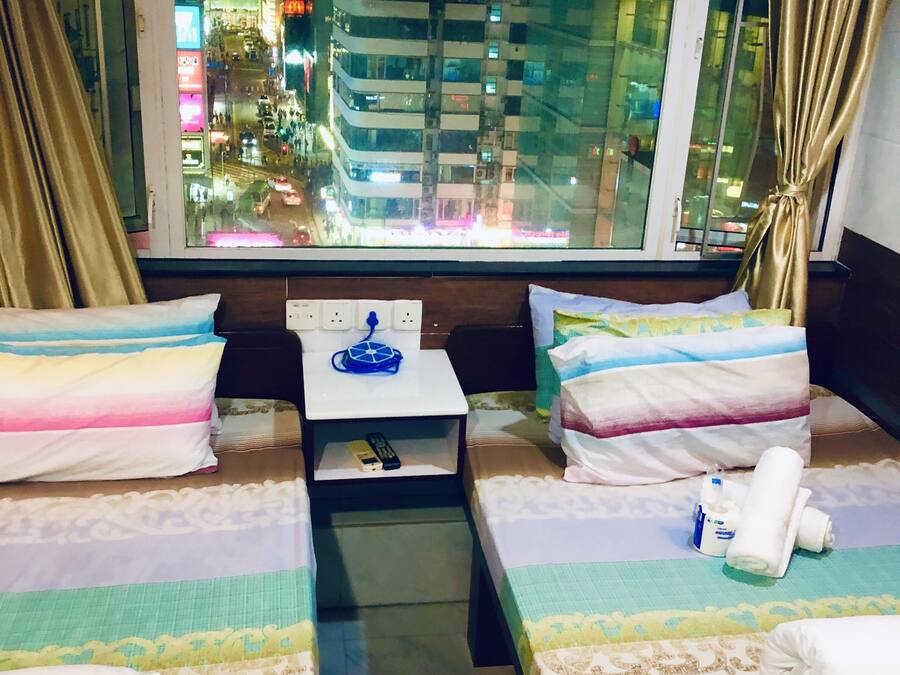 Quarto duplo | Quartos à prova de som, Wi-Fi de cortesia, roupa de cama