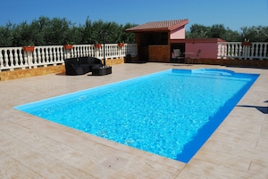 Piscina externa sazonal