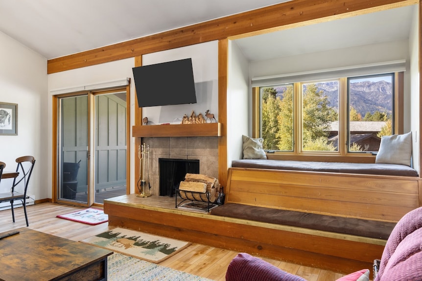 Outpost: Geranium 2622 - Jackson, WY