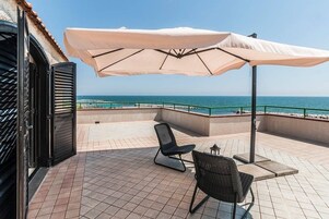 Quarto Quádruplo | Terraço/pátio interior