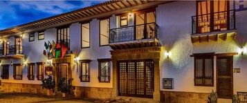 Fachada da propriedade