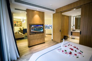 Suíte clássica | Escrivaninha, cortinas blackout, quartos à prova de som