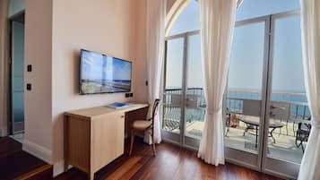 Suite Executiva, vista para o oceano, em frente ao mar | Comodidade do quarto