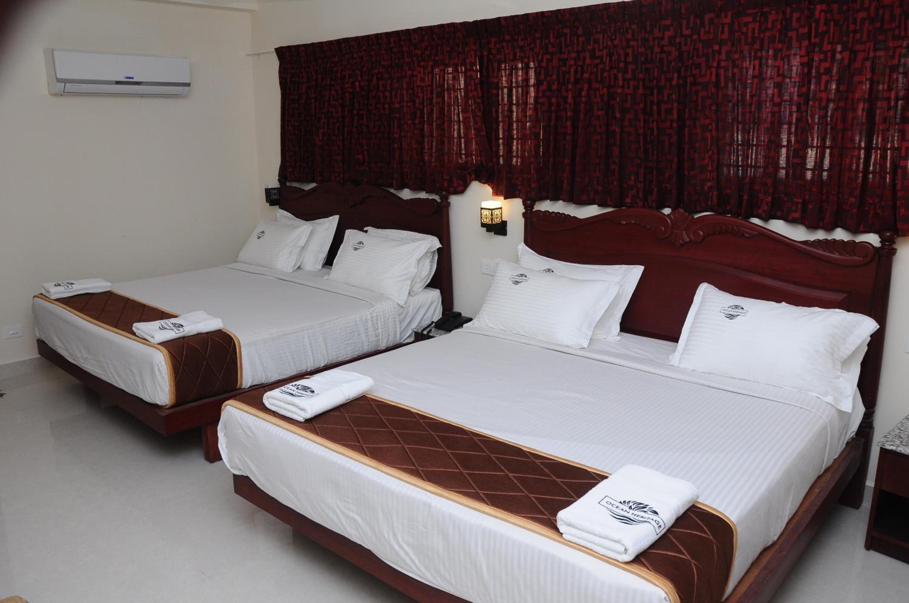 Quartos insonorizados, camas desdobráveis, Wi-fi grátis 