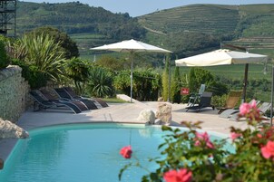 Piscina exterior sazonal 