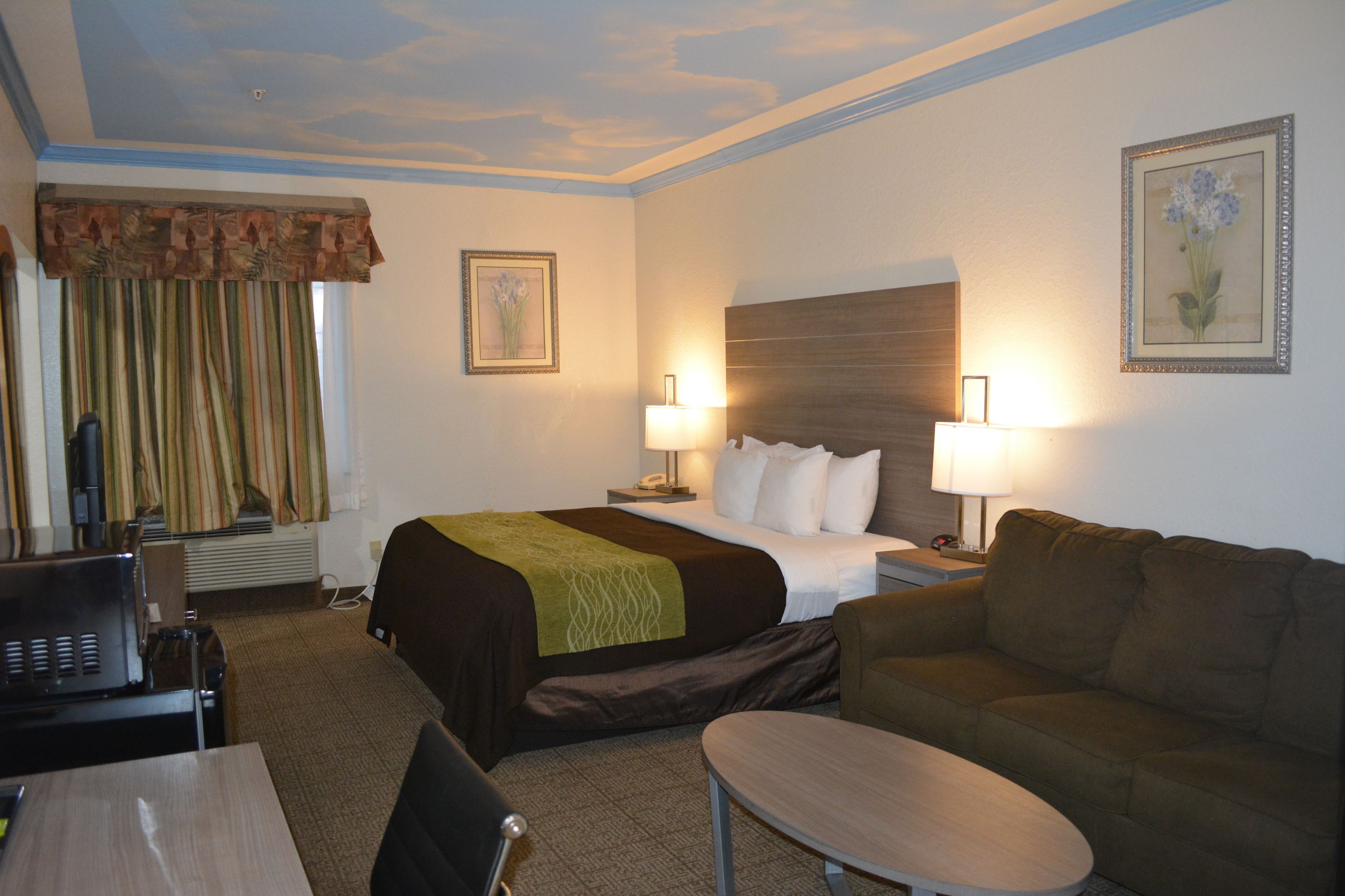 Captain Inn & Suites Reviews, Deals & Photos 2024 - Expedia