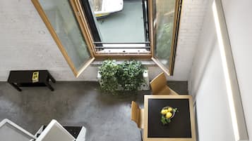 Duplex conforto, vista para o canal | Roupas de cama premium, edredons de pluma, escrivaninha