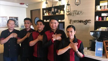 Café da manhã, almoço e jantar; culinária filipina 