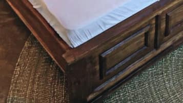 Quarto Clássico | Cofre no quarto, Wi-fi grátis, roupa de cama fornecida