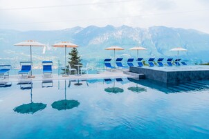 Piscina externa sazonal