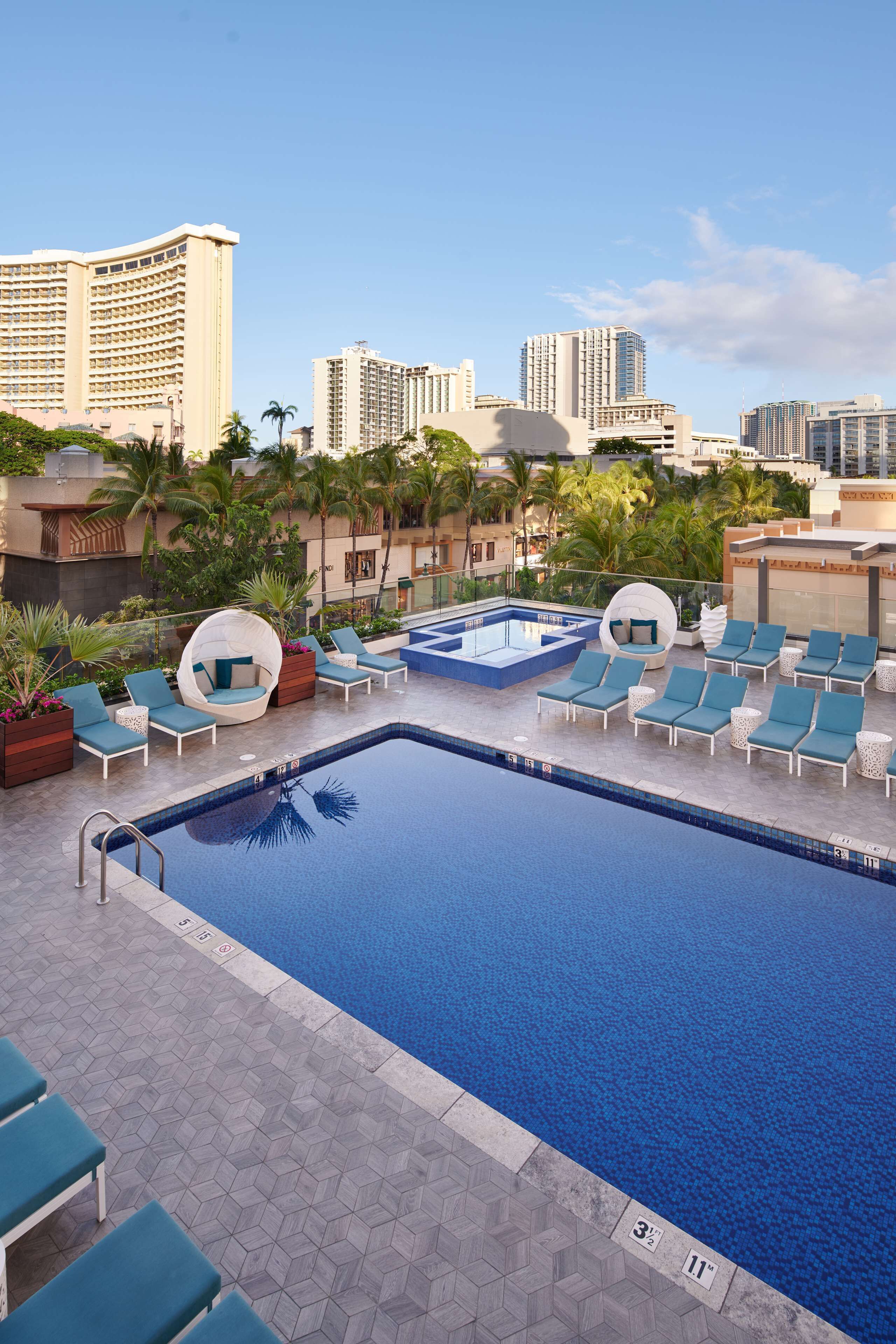 OUTRIGGER Waikiki Beachcomber Hotel Reviews, Deals & Photos 2024 - Expedia