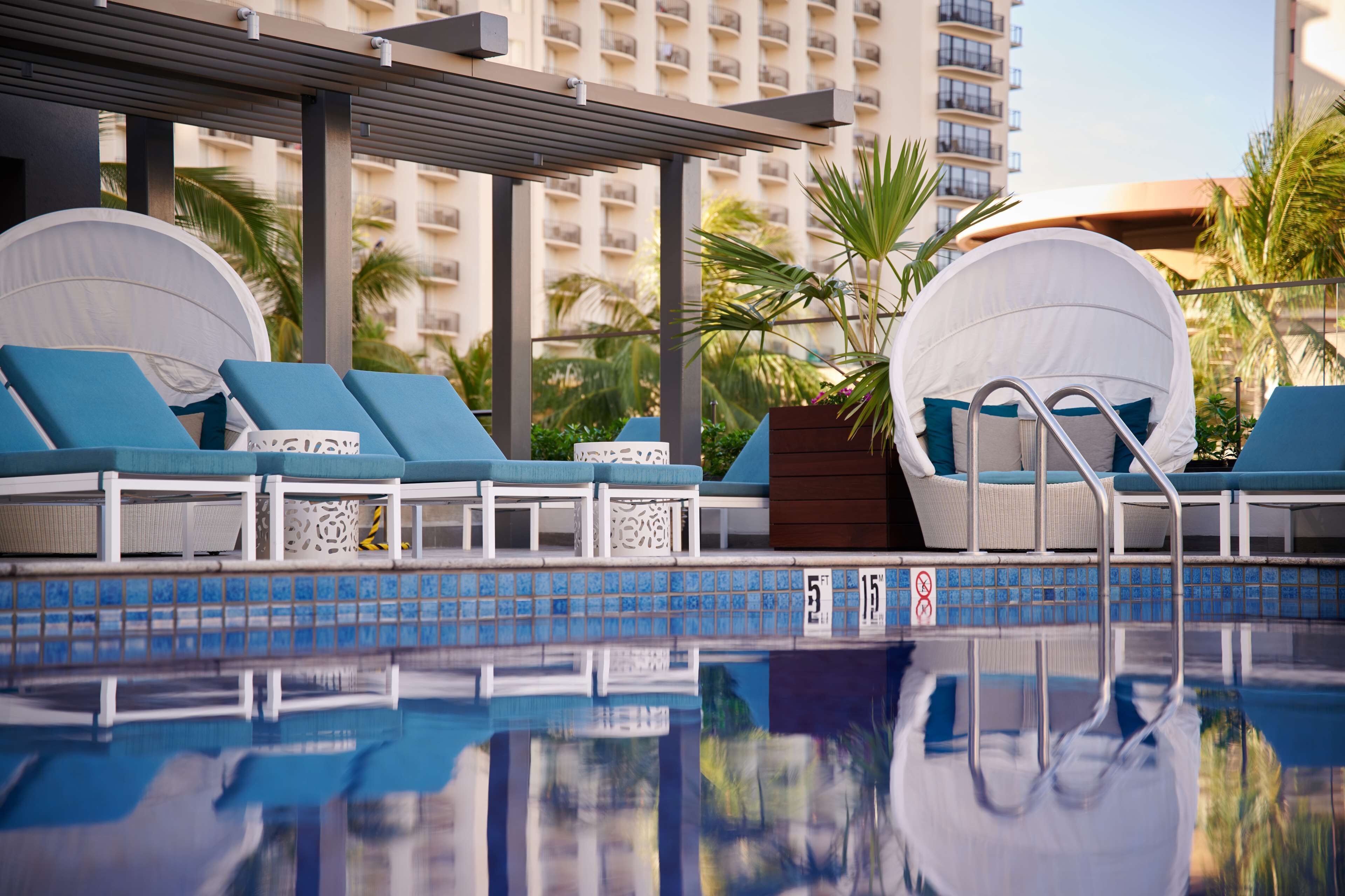 OUTRIGGER Waikiki Beachcomber Hotel Reviews, Deals & Photos 2024 - Expedia