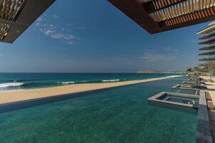 4 piscinas externas