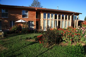 Fachada da propriedade
