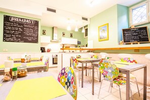 Zona de pequenos-almoços