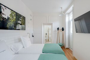 Quarto Standard, casa de banho anexa | Minibar grátis, ferro/tábua de engomar, Wi-fi grátis 