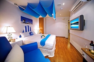 Quarto Duplo Design | Roupa de alta qualidade, com decoração personalizada