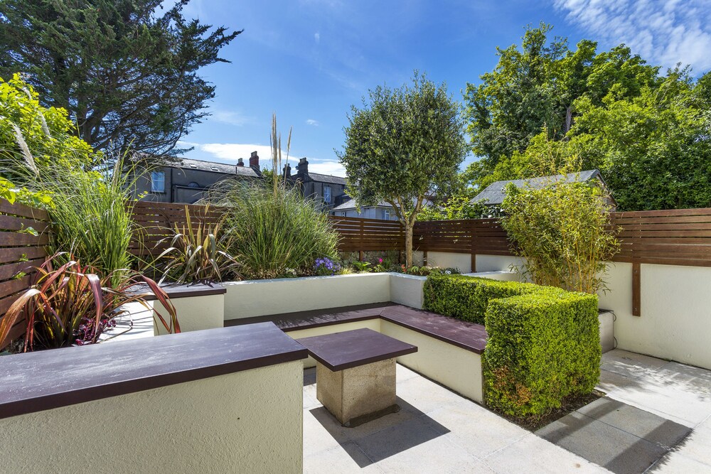 Rugby Lodge - Dublin