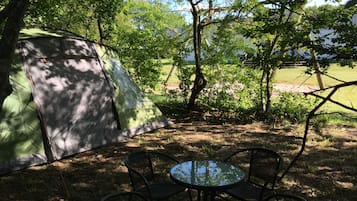 Tenda Familiar, casa de banho partilhada | Terrenos do alojamento