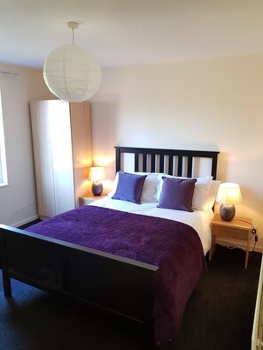 Casa, 3 quartos | 3 quartos, roupas de cama premium, ferros/tábuas de passar roupa