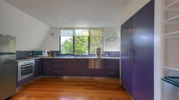 Casa standard, 1 quarto, vista para o oceano, de frente para o mar | Cozinha privada | Geladeira grande, micro-ondas, fogão, cooktop