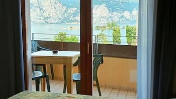 Quarto exclusivo, 1 quarto | 1 quarto, roupas de cama antialérgicas, frigobar, cofres nos quartos