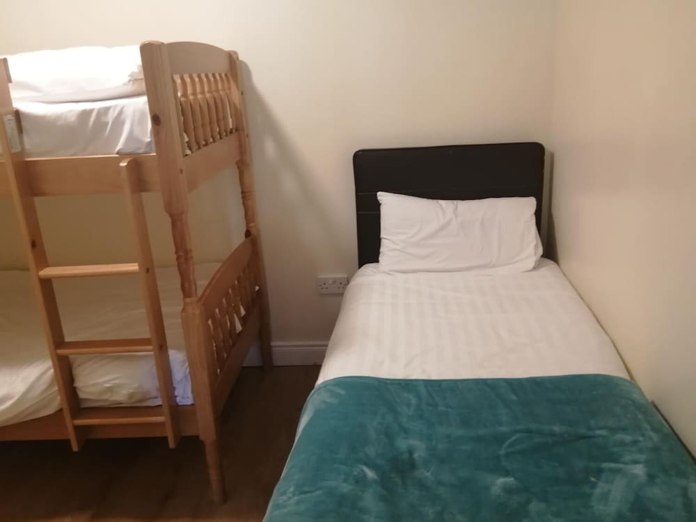 Tara View Apartments - Ireland