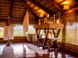 Quarto Duplo Deluxe, casa de banho privativa, vista para o mar (Etage-Moringa) | Casa de banho | Artigos de higiene pessoal grátis, um secador de cabelo, roupões