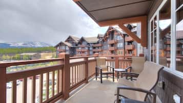 Apartamento em Condomínio Fechado, 3 quartos | Terrenos do alojamento