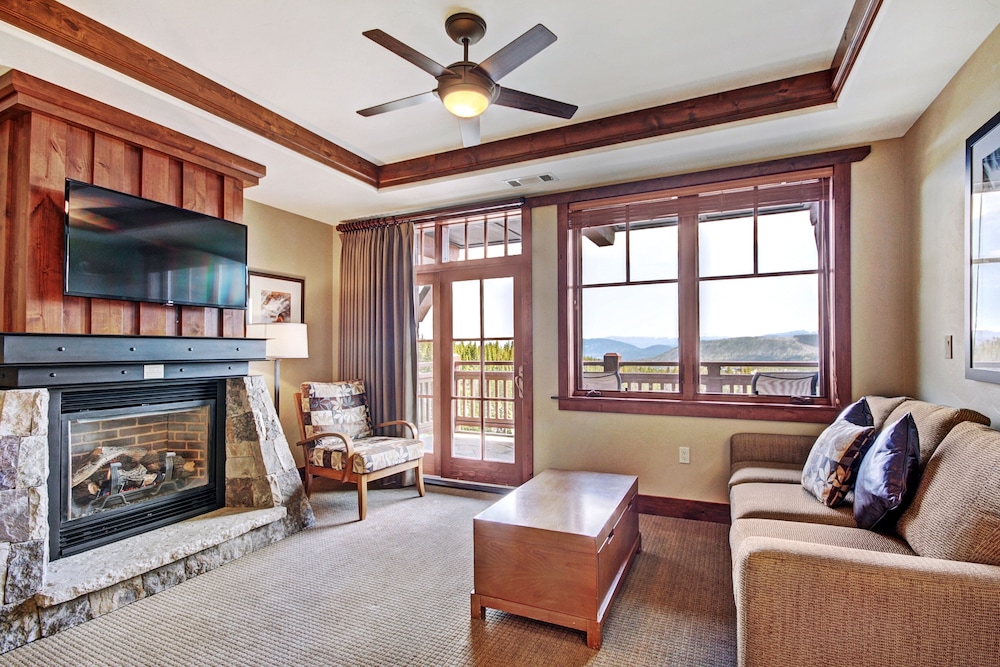 Luxury One Bedroom At Base Of Peak 8! Condo By Redawning - Silverthorne, CO