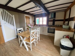 Casa de campo conforto | Cozinha privada | Cafeteira/chaleira, chaleira elétrica