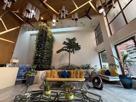 Entrada (vista interior)