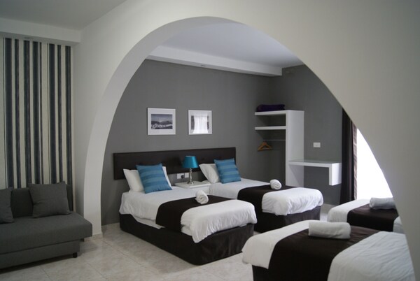 The Buccaneers Boutique Guest House - Malta