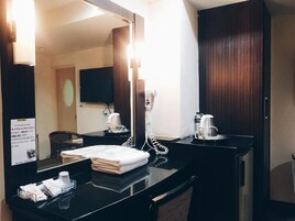 Chuveiro/banheira combinados, produtos de toalete grátis