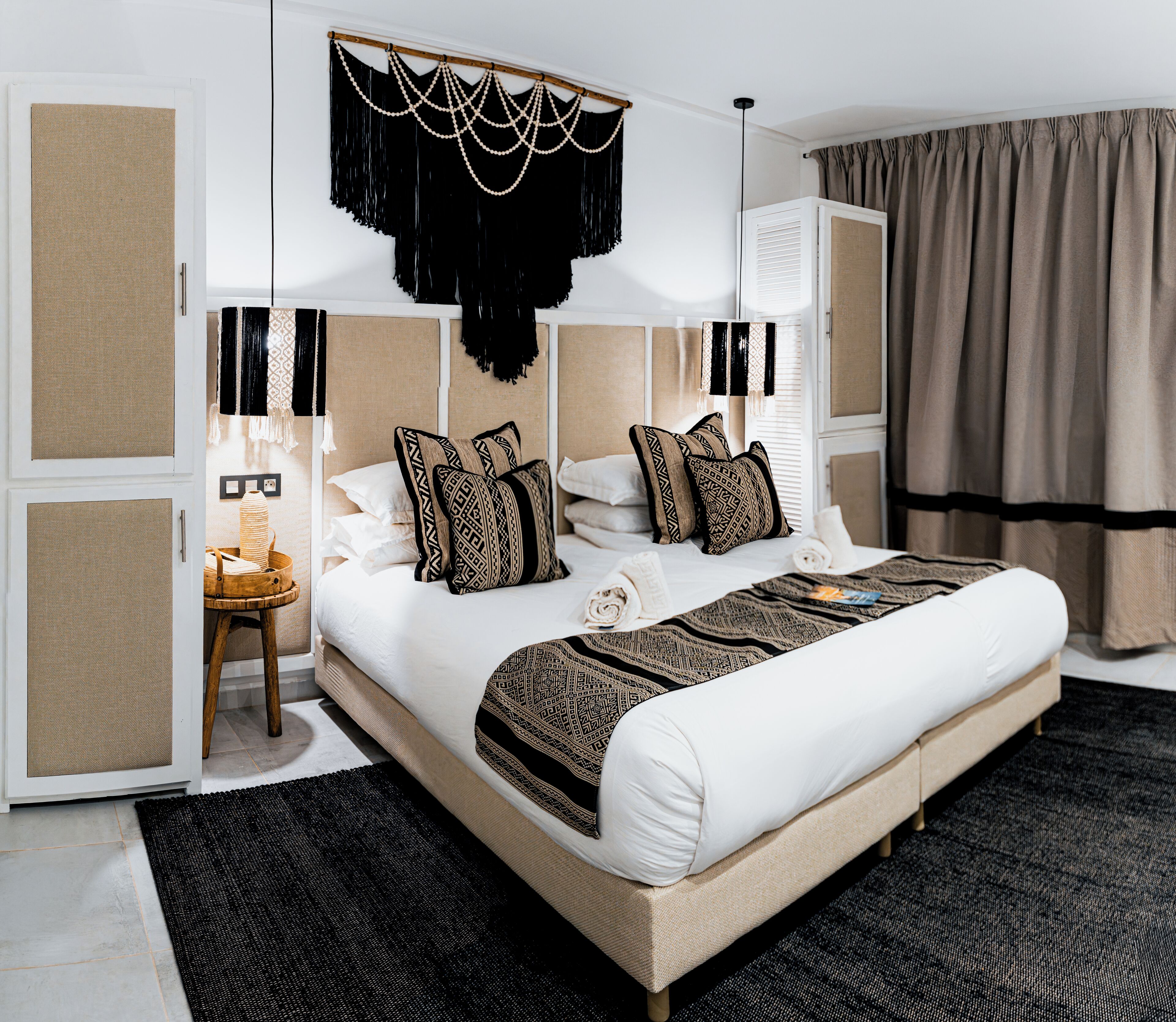 Quarto Design | Cofre no quarto, com decoração personalizada 