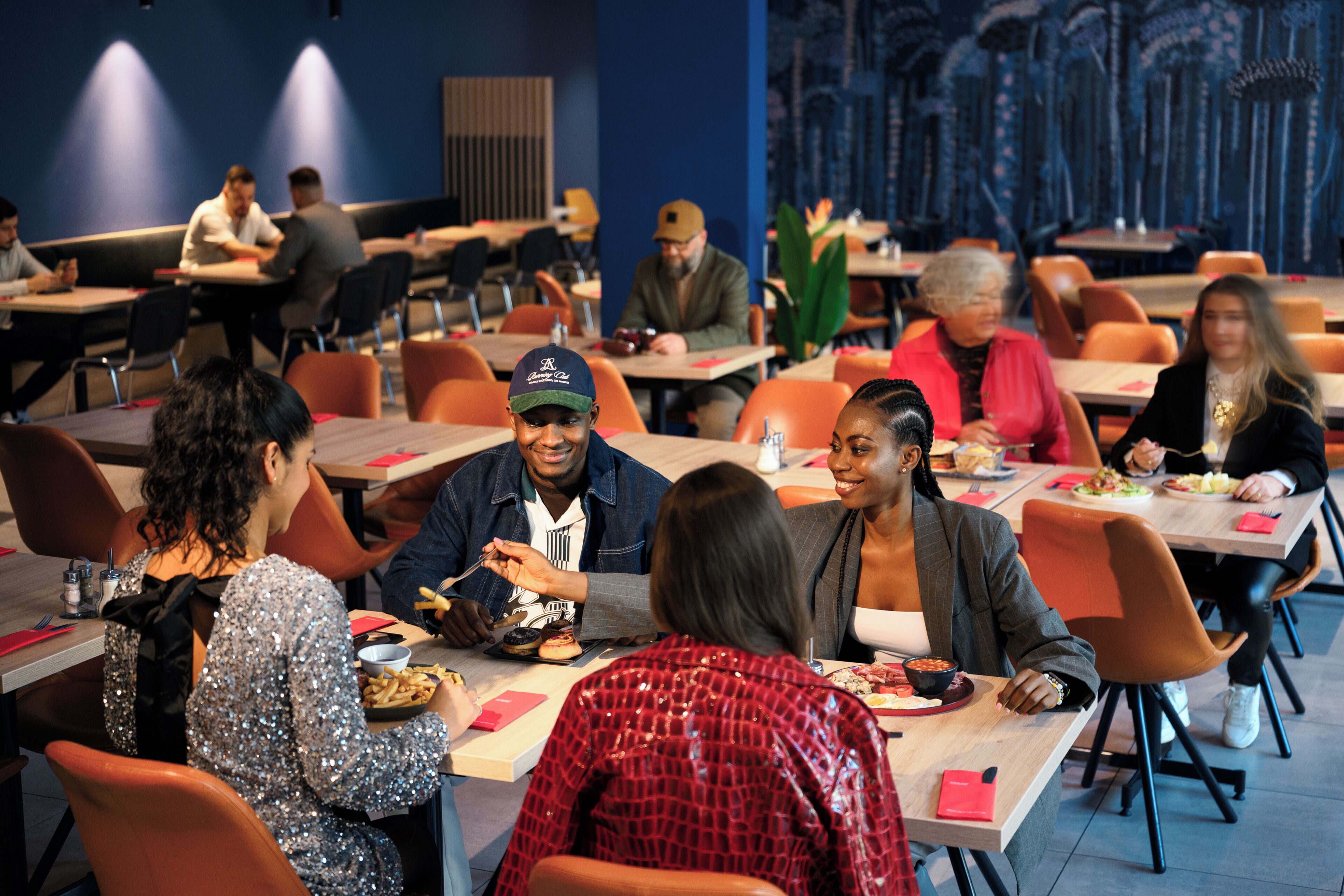 Café da manhã com buffet todos os dias mediante uma taxa