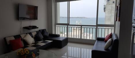 Apartamento | Área de estar | TV de tela plana