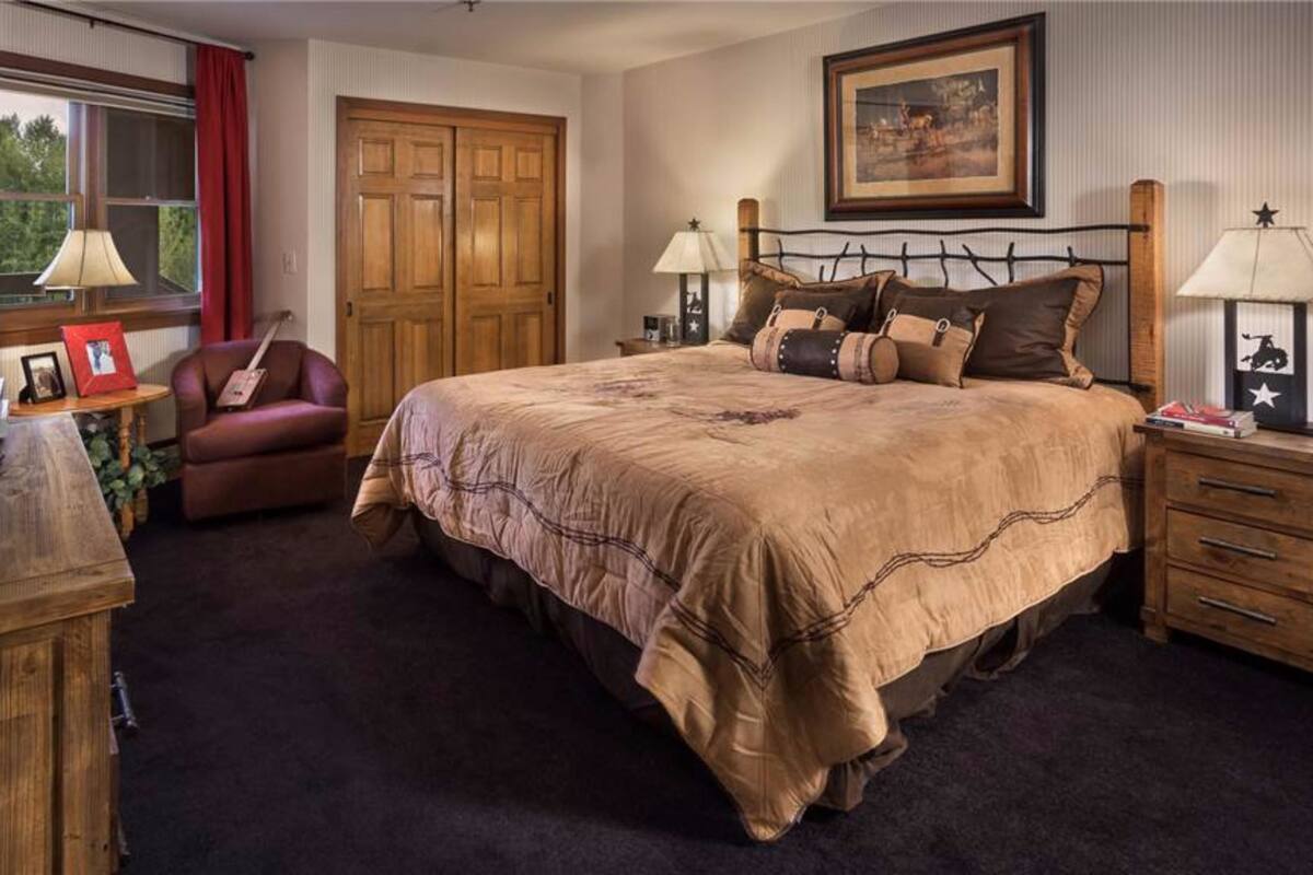 Condo, 2 quartos (2 Bath - Chartruse - 122) | 1 quarto, ferros/tábuas de passar roupa, berços (sobretaxa)