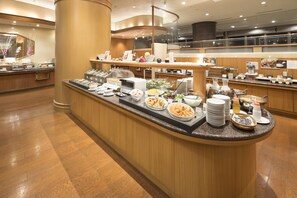 Café da manhã com buffet todos os dias mediante uma taxa