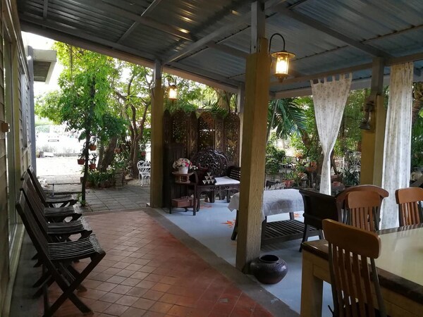 Nonnaisuan Resort - Bangkok