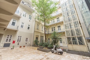 Apartamento | Vista para o pátio