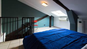 Apartamento, varanda | Ferro/tábua de engomar, Wi-fi, roupa de cama fornecida