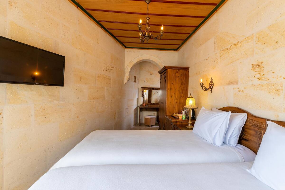 Quarto Standard | Lençóis de algodão egípcio, roupa de alta qualidade, secretária 