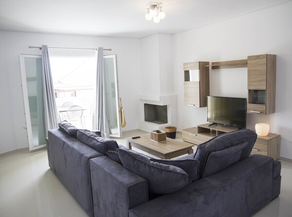 Iridanos Apartments - Skiathos