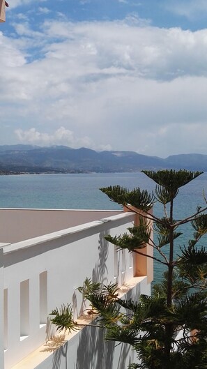 Apartamento, vista para o mar | Terraço/pátio interior