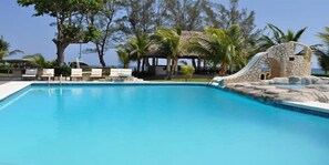 Piscina exterior 